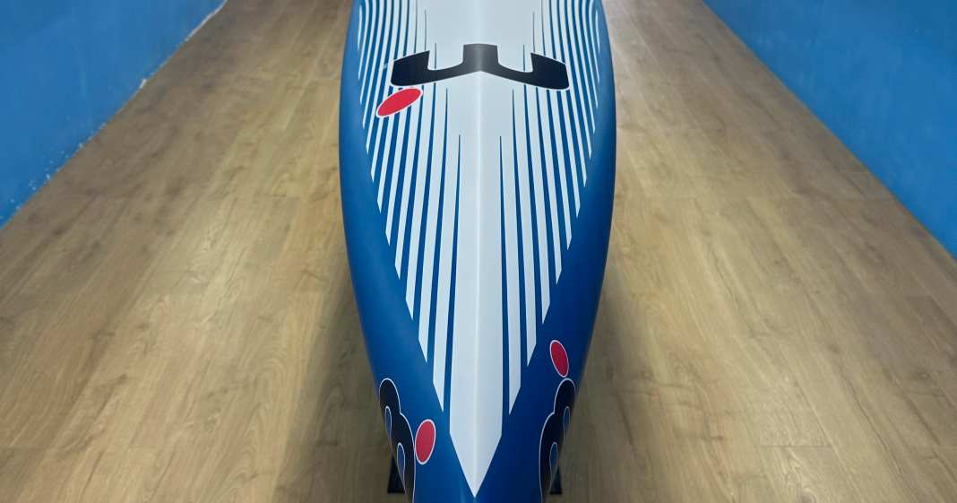 Lang, schmal, schnell: Mistral hat das Race-SUP Vortex überarbeitet | SURF