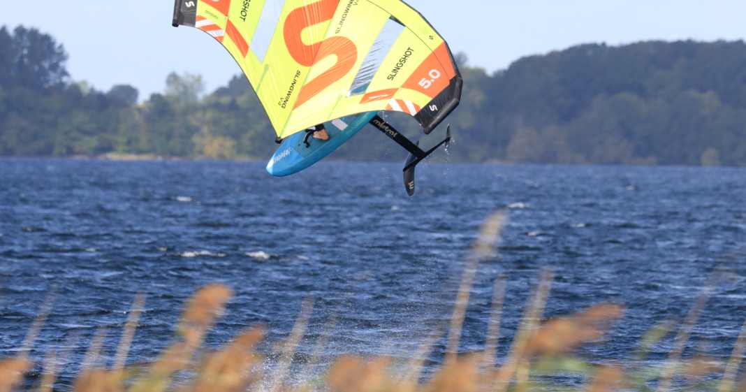 Test: Ausgewogener Allrounder - der Slingshot Slingwing V4 im Test | SURF
