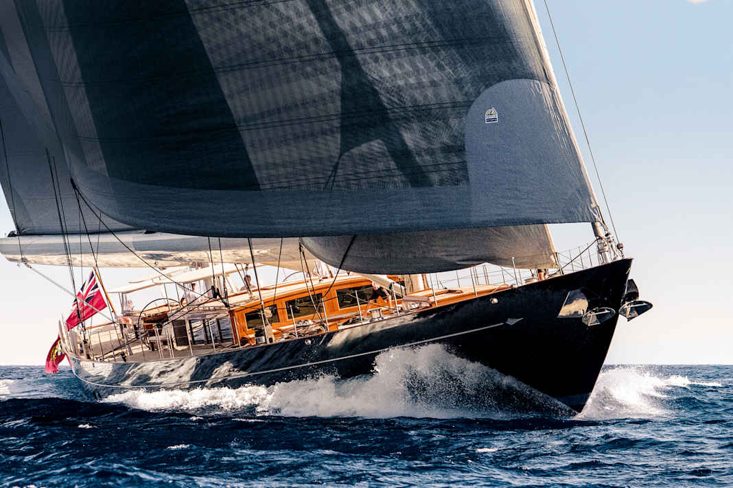 Royal Huisman: "Aquarius" - A ketch for large passages and small ...