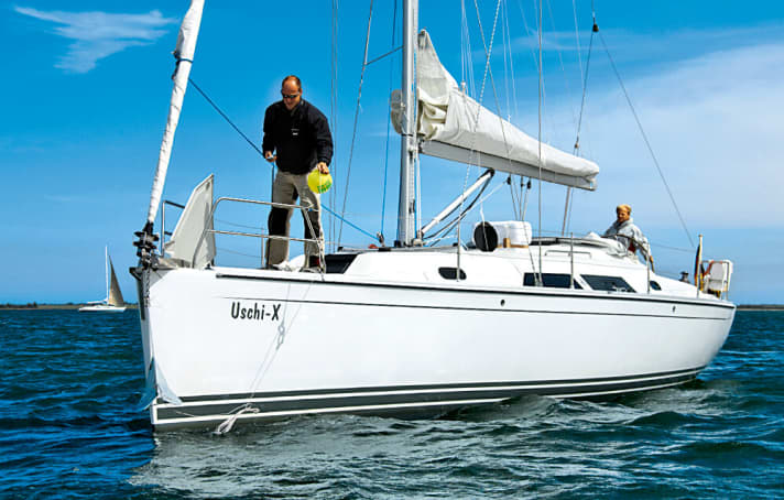 Anchoring special: Better anchoring, episode 3: safely run in the ground anchor - 9 manoeuvres ...