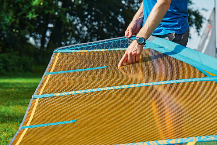 Sail design: luff curve, loose leech and pressure point | SURF