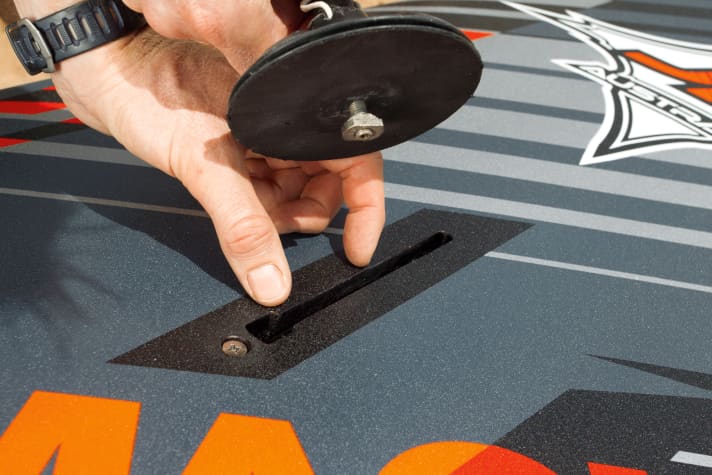 Windsurfing basics: The best trimming tips for women | SURF