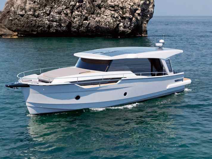 Trade fair premieres: The most exciting motorboats of the year - Part 1 ...