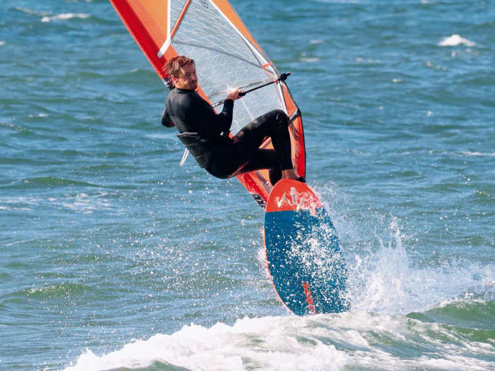 Riding technique: The spin loop - explained step by step | SURF