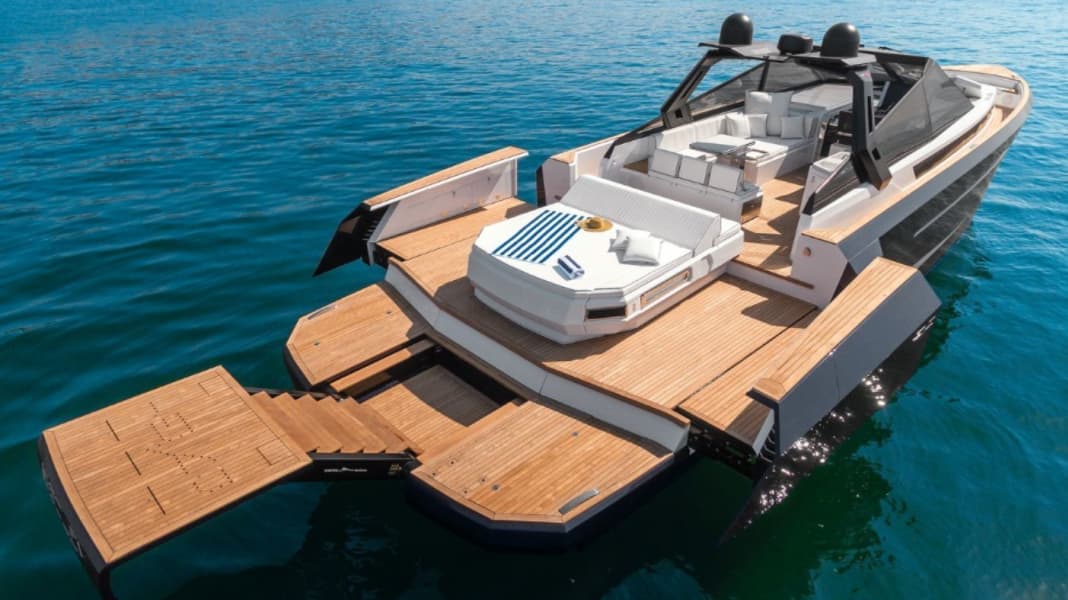 Equipment: Technology and design - Folding drop sides | BOOTE