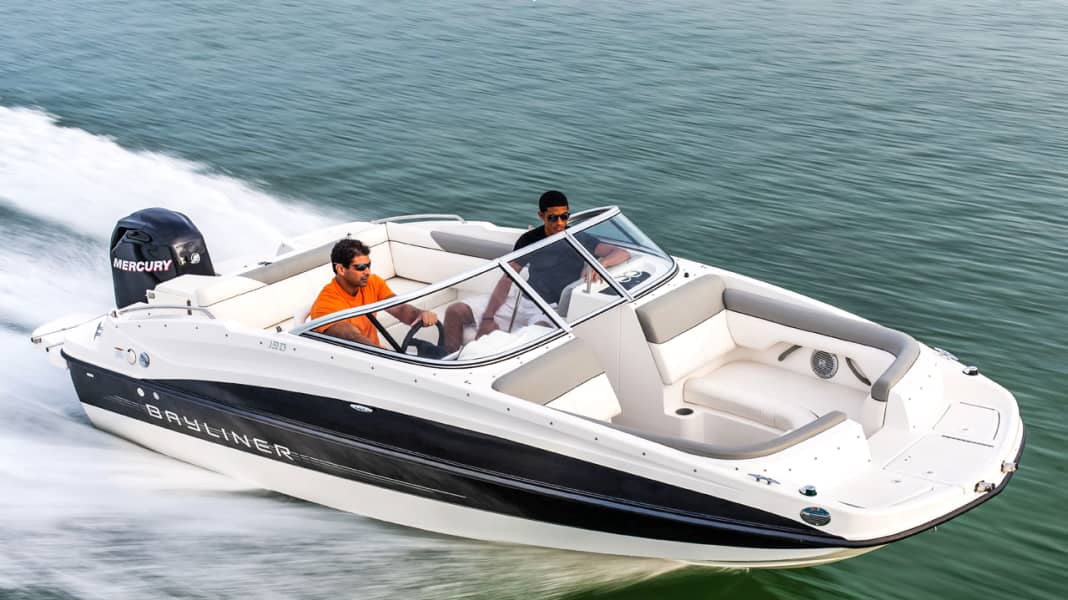 Bayliner 190 Deck Boat BOOTE