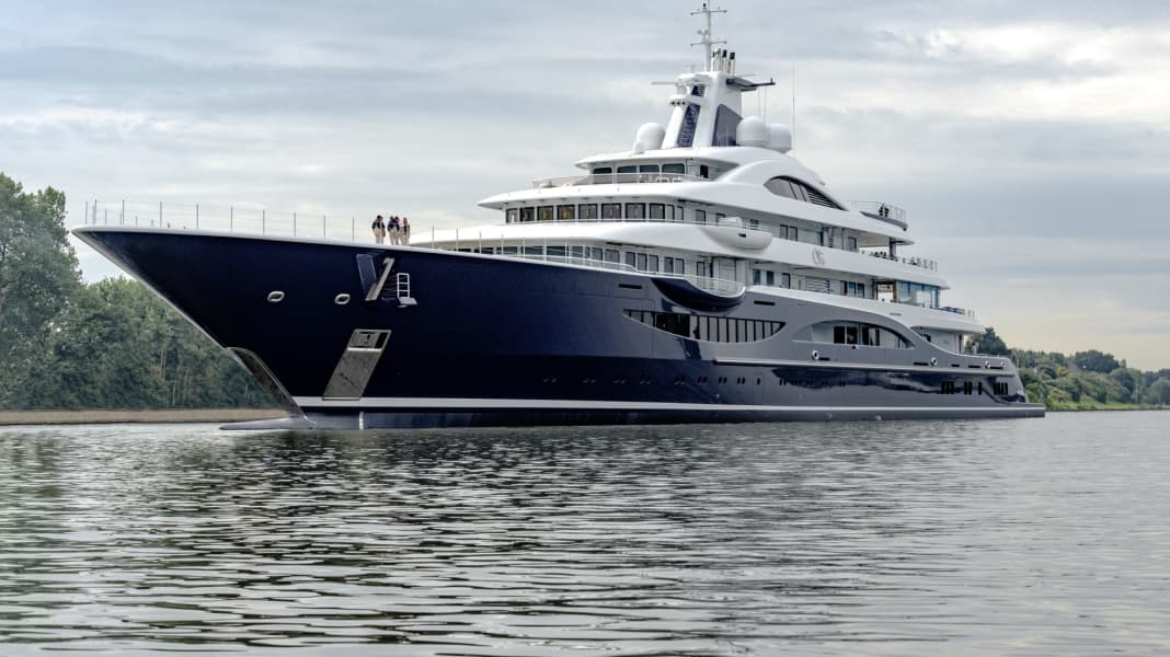 Lürssen launcht 111-Meter-"TIS" | BOOTE