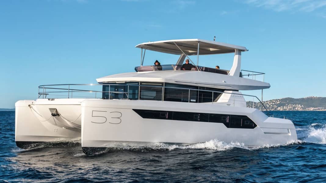 Test: Motorised catamaran - Leopard 53 Powercat | BOOTE