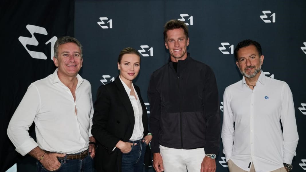 First competition for electric racing boats: Tom Brady leads team in ...