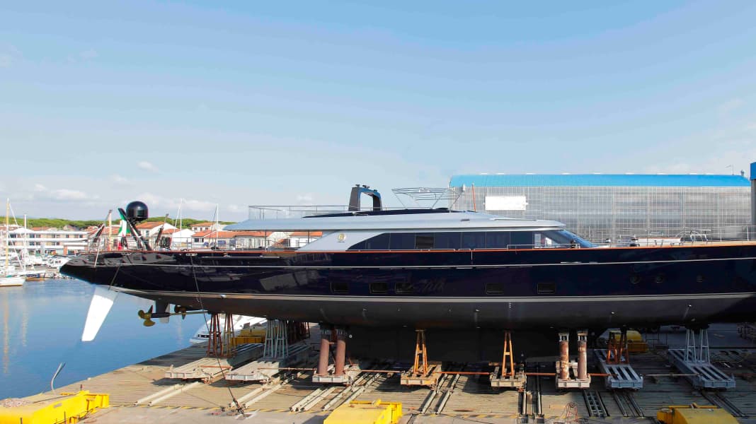 Perini Navi launches "Perseus3" | BOOTE