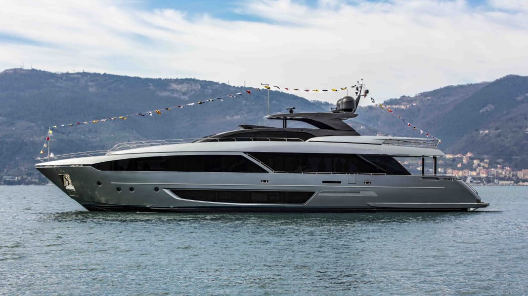 Riva launches flagship | BOOTE