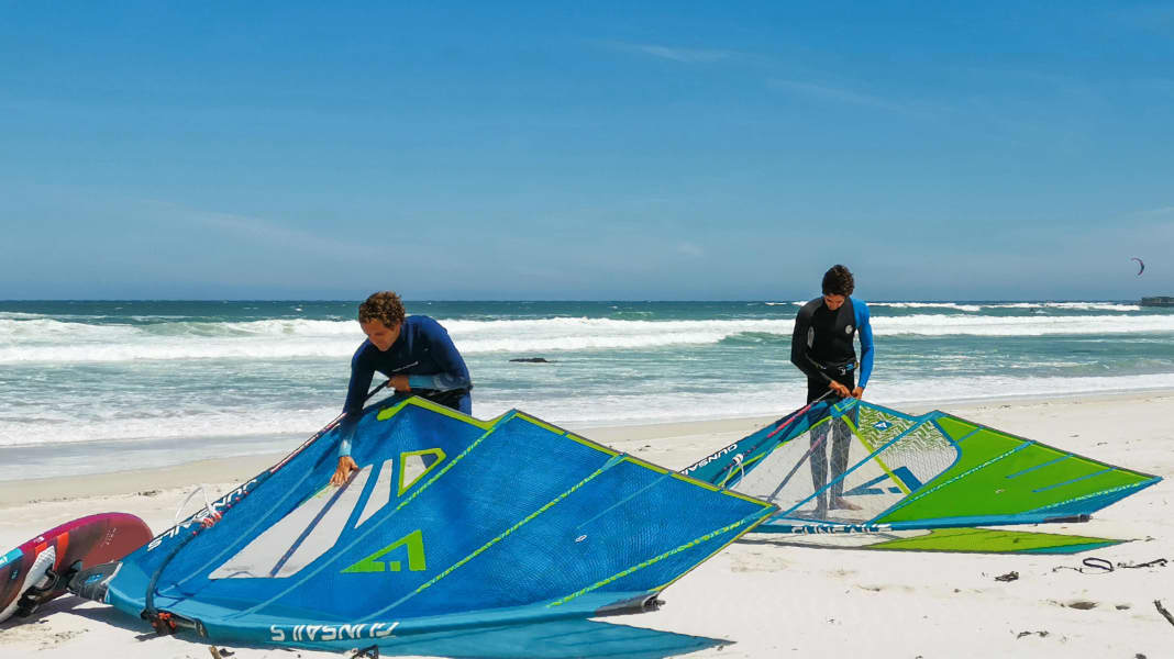 Test wave sails 5.0 - the best sails for waves and strong winds | SURF