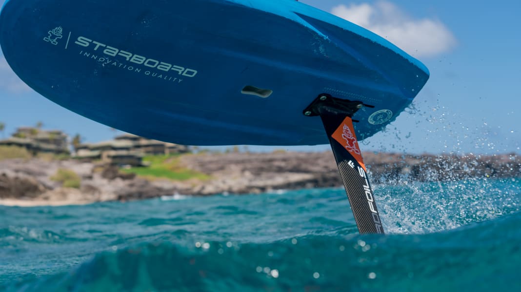 Starboard Foils 2022 - Mounting the wings in seconds | SURF