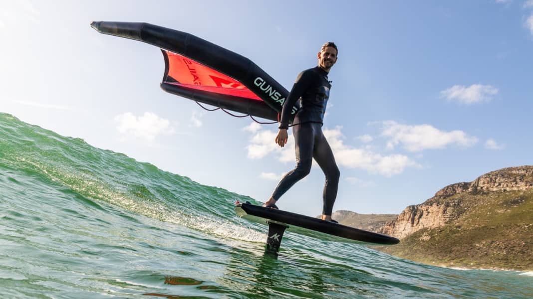 Wingfoiling in the wave: Wing camps with Florian Jung | SURF