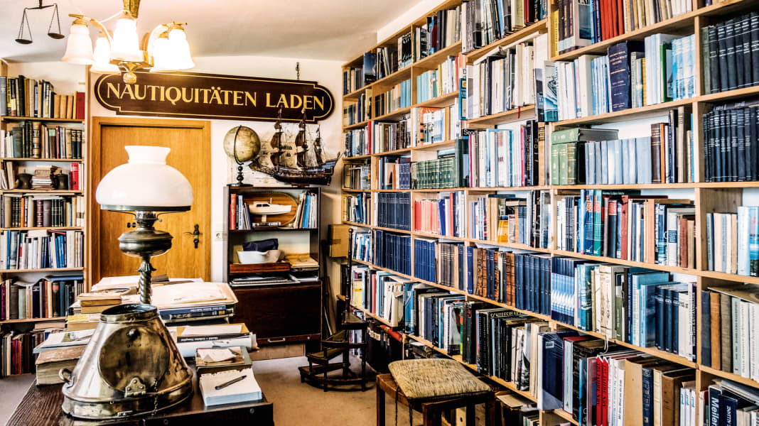 Interview: How do you get rid of over 3,000 sailing books? | YACHT