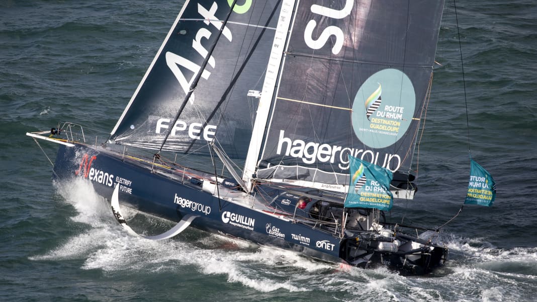 Route du Rhum: Open 60 von Fabrice Amedeo nach Explosion gesunken | YACHT Route du Rhum: Open 60 von Fabrice Amedeo nach Explosion gesunken | YACHT