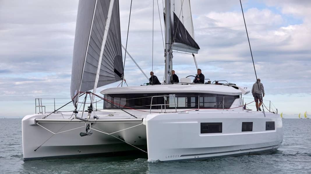 Lagoon 46 : nouveau catamaran du leader mondial du marché | YACHT