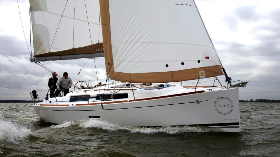 Dufour 335: Pioneering work at the base | YACHT