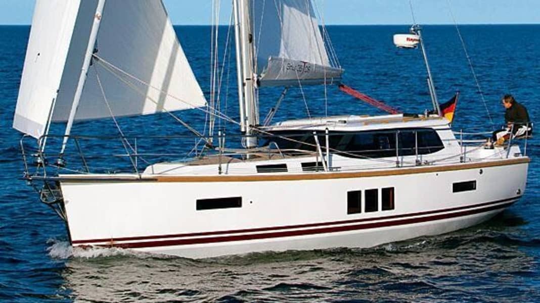 Service: Download: Test Sirius 35 DS | YACHT