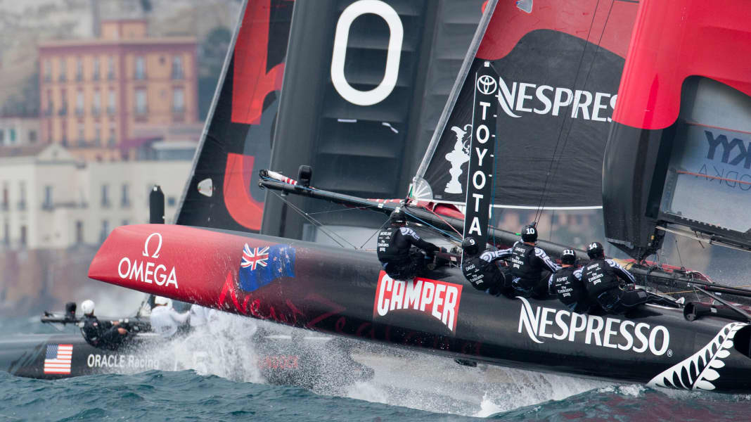 ACWS: Cat rodeo on the Gulf of Naples | YACHT