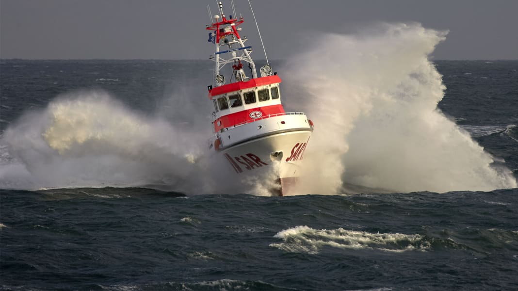 Distress at sea: the 10 most common reasons why sailors get into ...