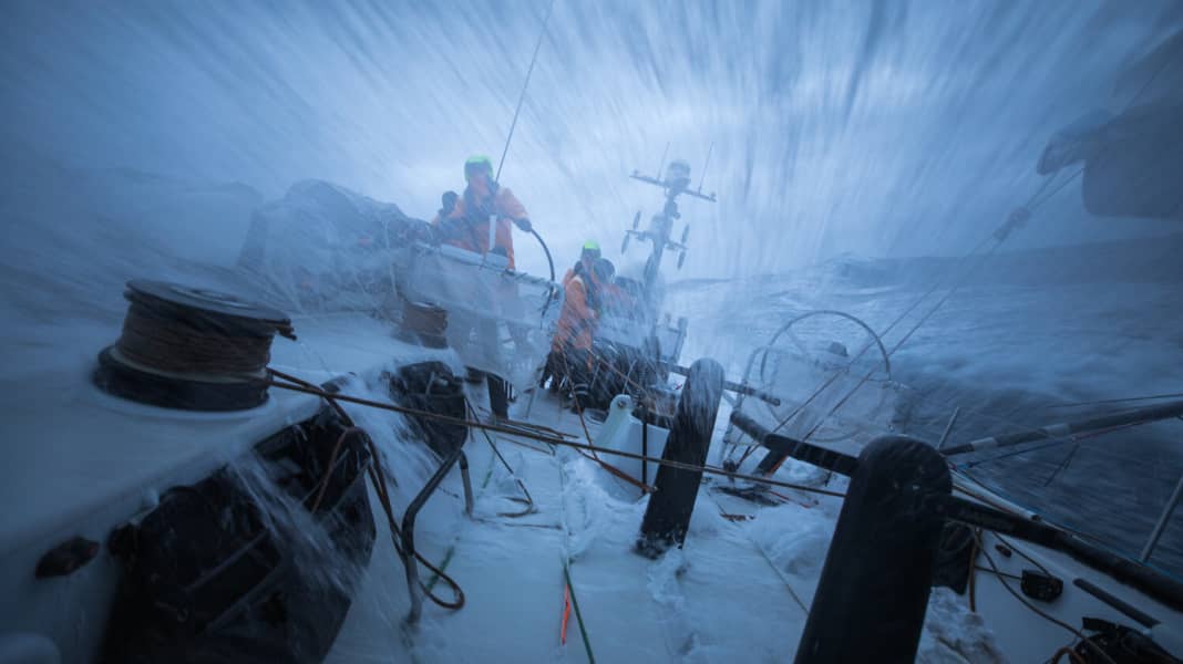 Volvo Ocean Race: "We could easily be mistaken for a submarine" META ...
