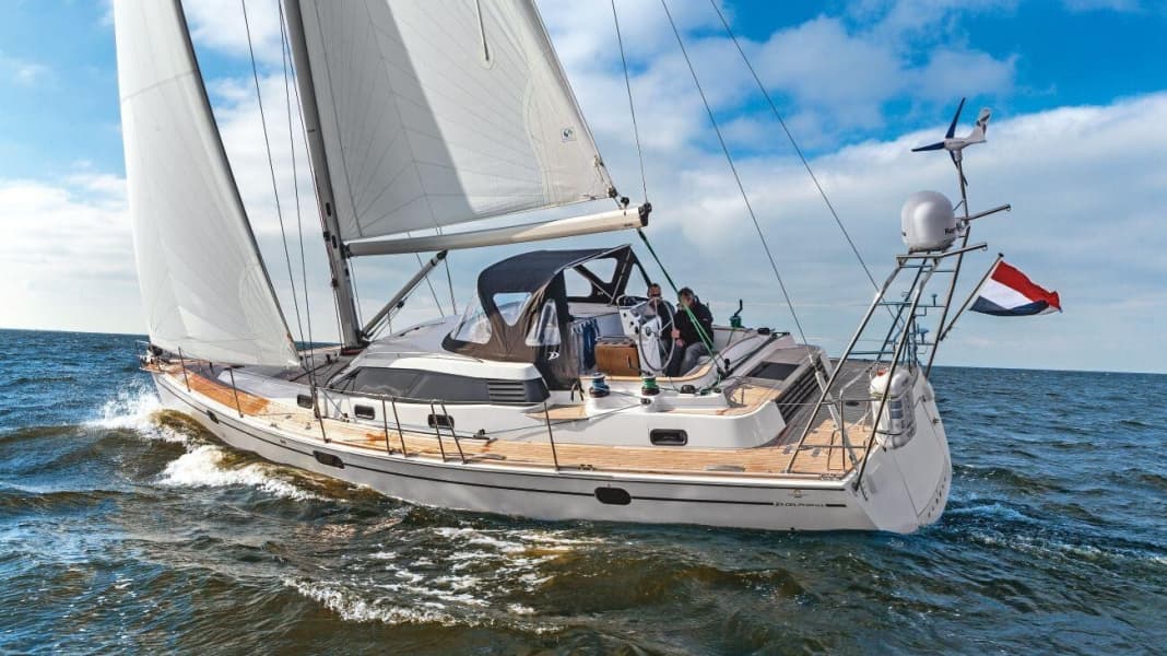 Equipment carrier: clever mounting of equipment: Device carriers and ...