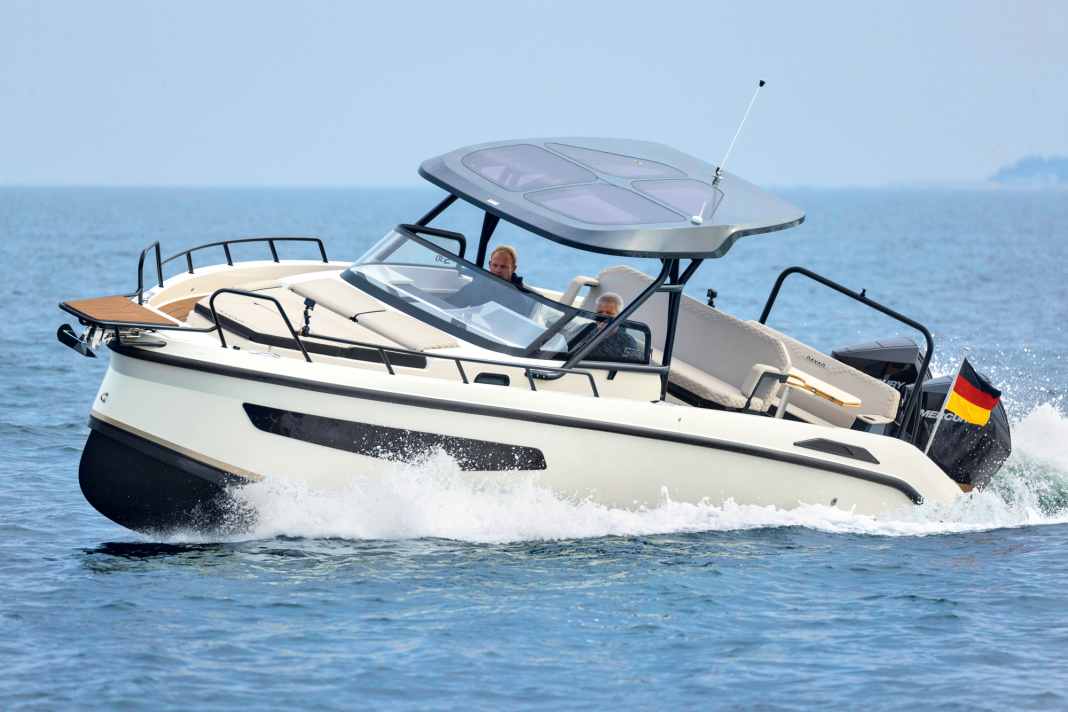 Navan S30: Crossover mit reichlich Power für Wassersportler | BOOTE