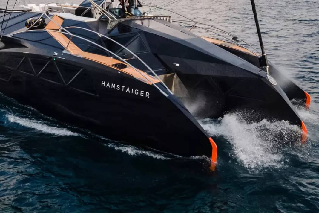 Polarising designs: ugly or awesome? Trimaran Hanstaiger X1 | BOOTE