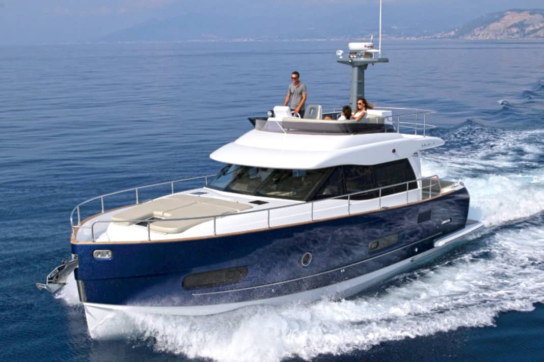 Azimut Magellano 43 Fly | BOOTE