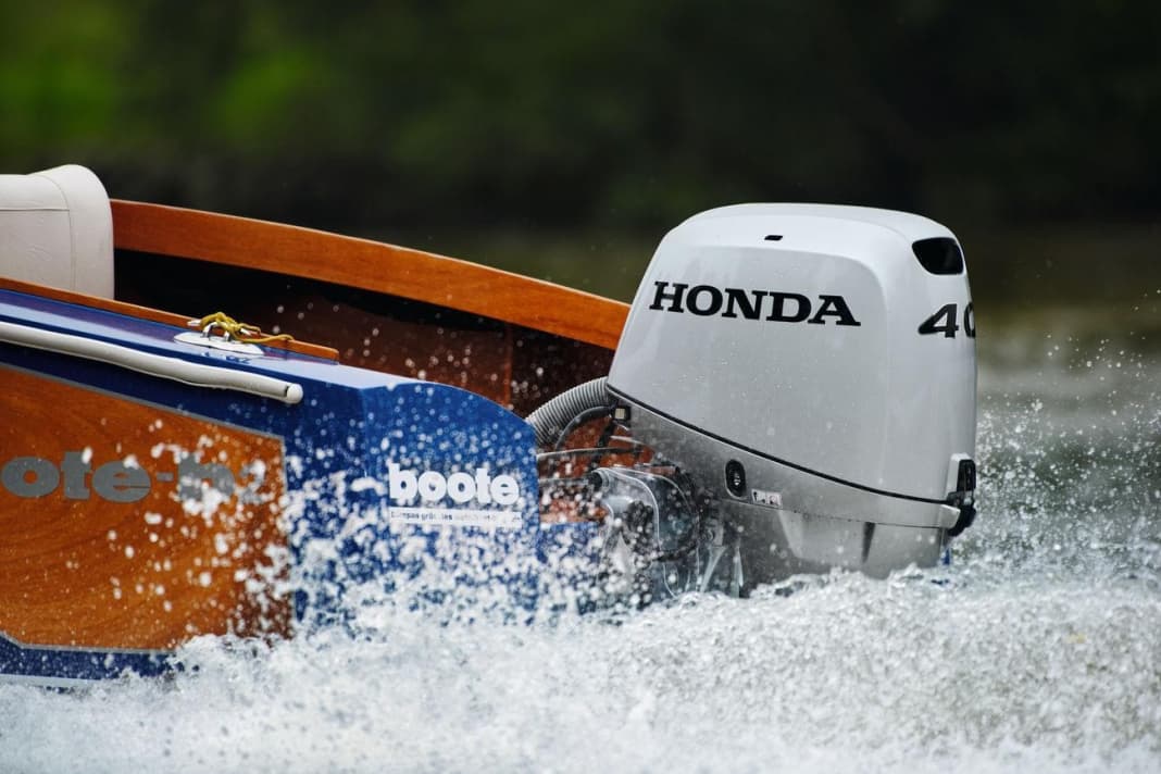 Engines: 40 hp outboards - The subtle differences | BOOTE