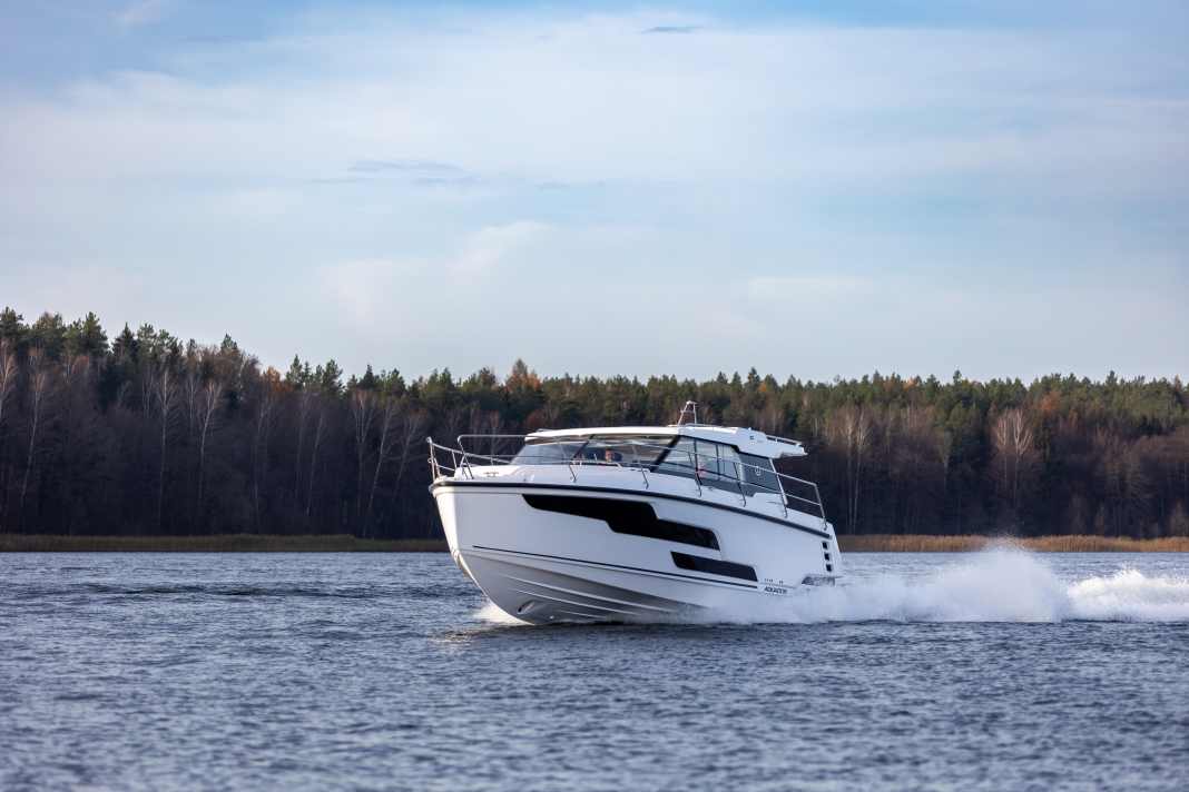 Aquador 400 HT: The first pictures of the largest Aquador | BOOTE