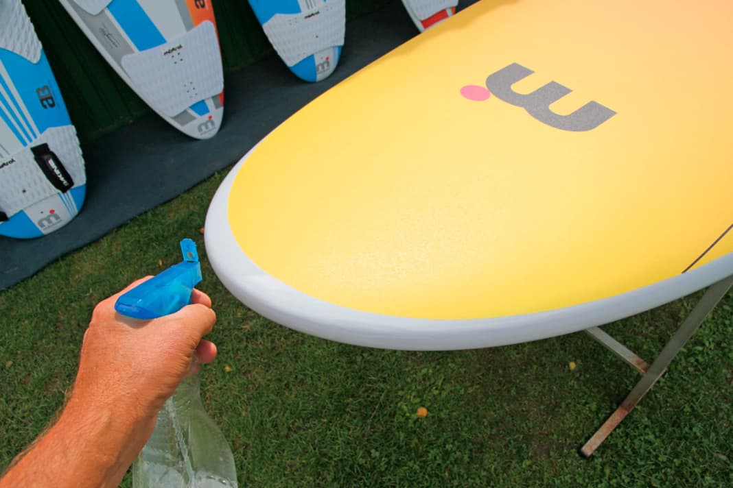 Workshop: Gluing nose protectors onto windsurf boards | SURF