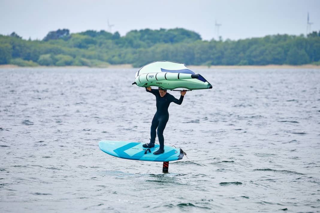 Guide: Vom Wingsurfen zum Foilen - das sind die passenden Boards | SURF
