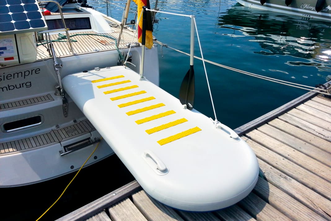 Ausrüstung: Sicher über die Gangway gehen | YACHT