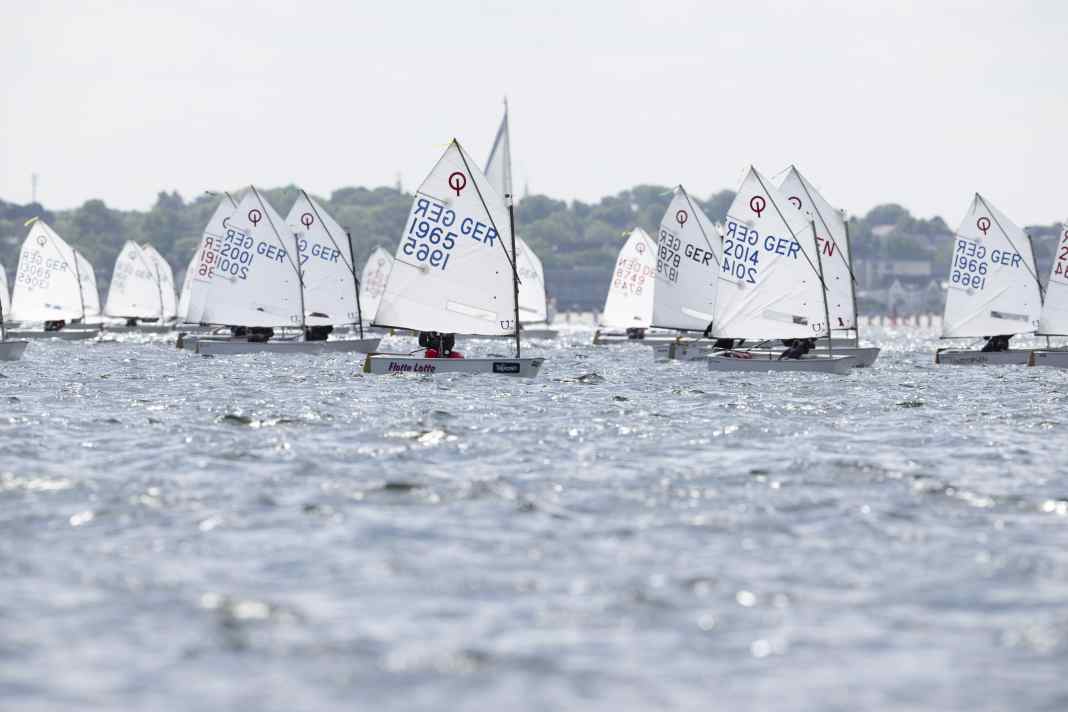 57. Goldener Opti: Seekamp triumphiert in Kiel-Schilksee | YACHT