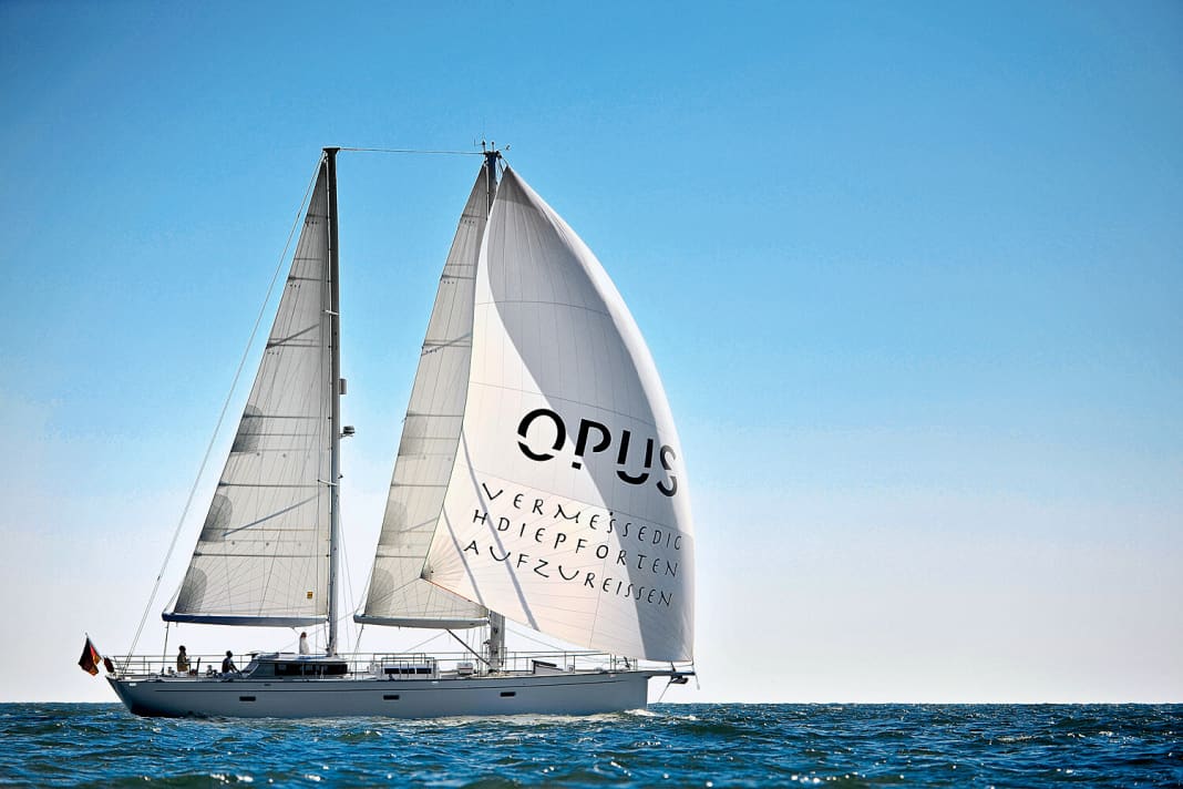 The special boat: trailerable, 12 metres long, different | YACHT