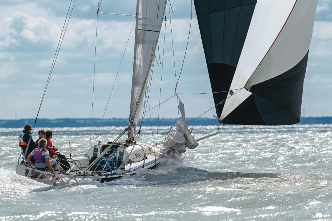 Flaar 26: Built very close to the water | YACHT