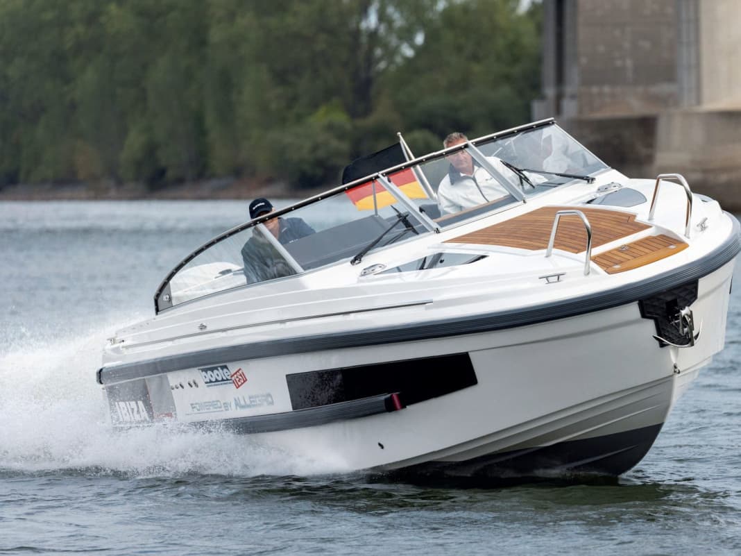 Sportboote im Vergleich: Testberichte & Neuheiten | BOOTE | BOOTE