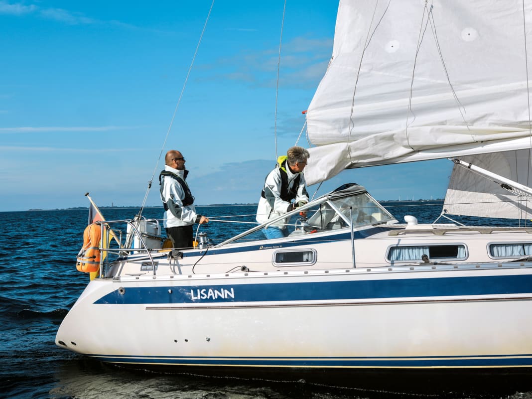 Alle Segelmanöver im Überblick - einfach erklärt | YACHT