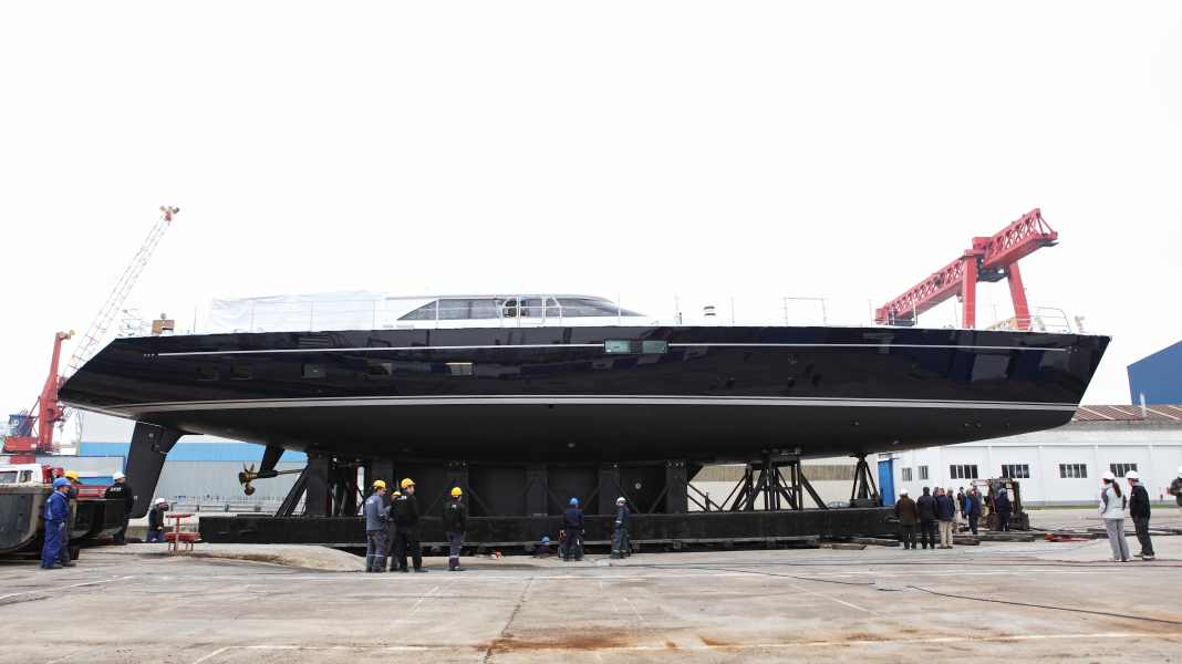 Perini Navi launched "State of Grace | BOOTE