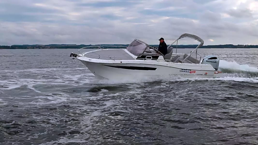Daycruiser: Atlantic Marine Sun Cruiser 730 im Test | BOOTE