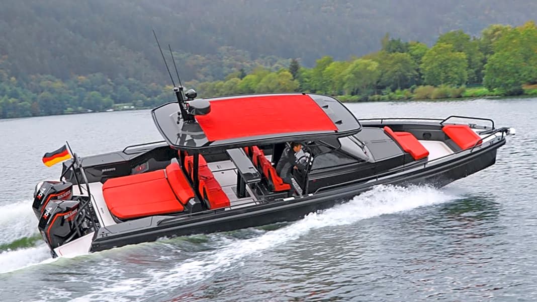 Test: Daycruiser mit Außenborder - Brabus Shadow 900 Black Ops | BOOTE
