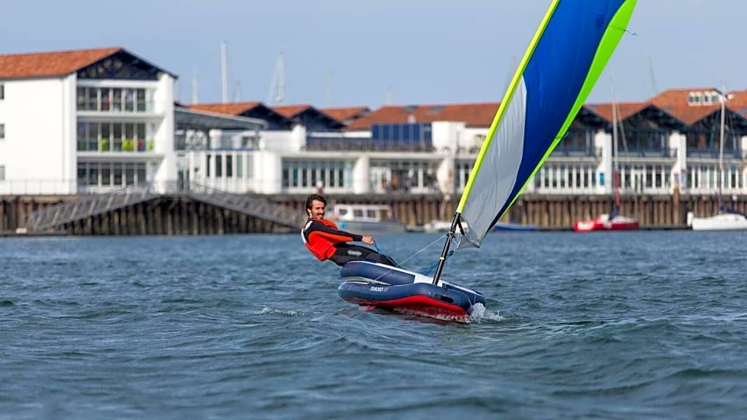 Spaßgerät: Das Segel-SUP | YACHT