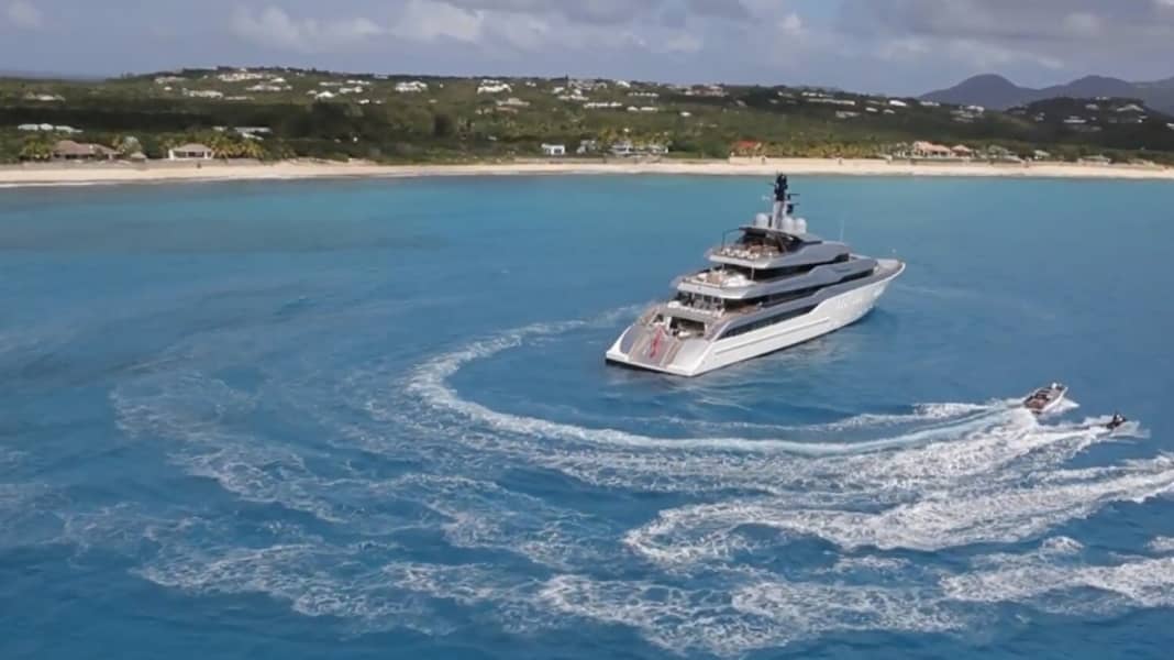 Video: 78-Meter-Feadship "Tango" in der Karibik | BOOTE