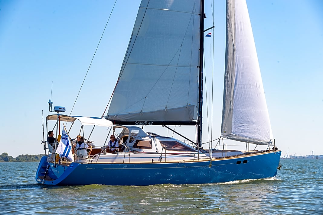 Deckssalonyacht: Scandi 42: Neues Ganzjahresboot aus Finnland | YACHT