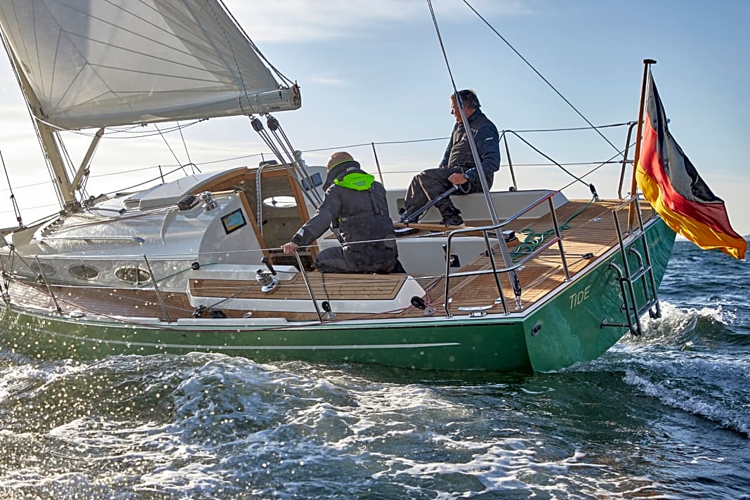 Exklusiv Test Tide 36 Retroklassik Trifft Segel Performance YACHT