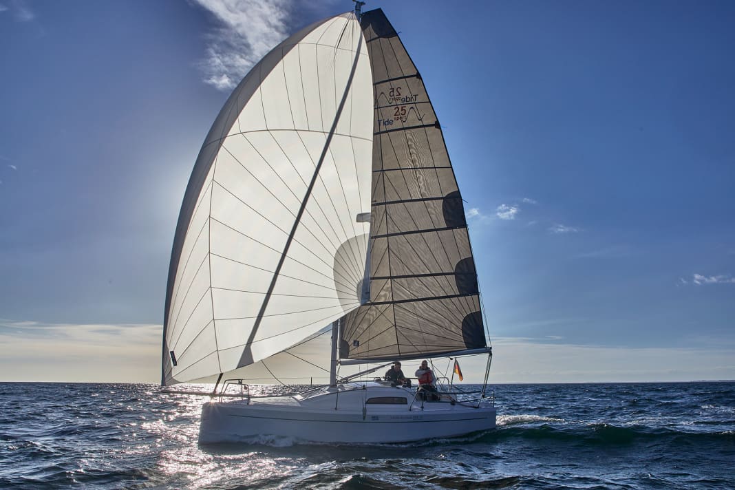 Fahrtenyachten: Das Trailerboot SQ 25 ist als Tide 25 wieder am Start | YACHT