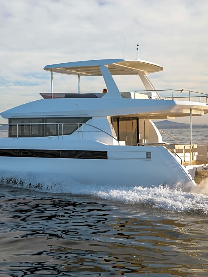 Katamarane im Vergleich: Testberichte & Neuheiten | BOOTE | BOOTE