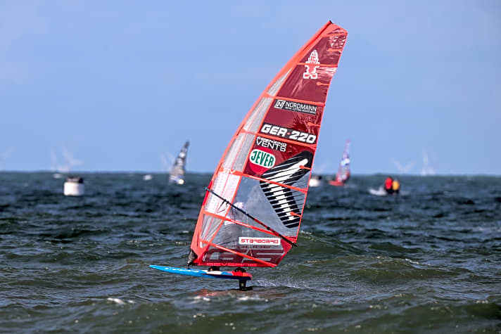 Windsurf World Cup Sylt: Kördel kämpft für olympische Segel-Medaille ...